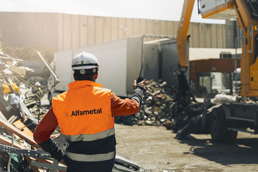 Alfametal renueva los equipos de sus centros de trabajo | Construnario.com